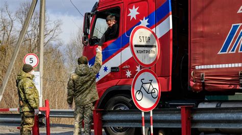 Шмигаль анонсував відкриття нового пункту пропуску на кордоні з Угорщиною