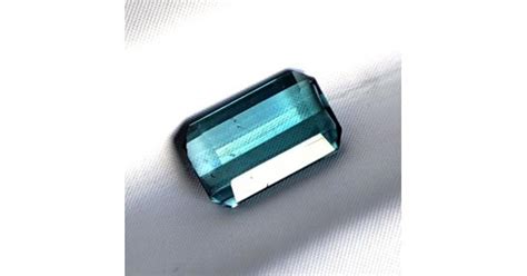 Натуральный камень сине-голубой турмалин (индиголит) Е21042 купить в ...