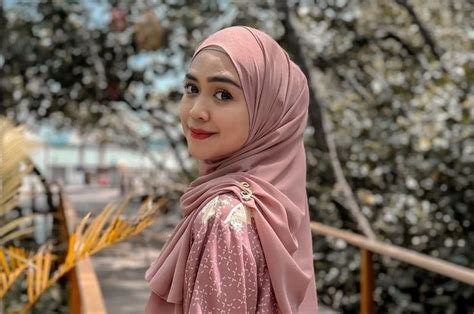 Balik Dari Liburan Di Jepang Ria Ricis Tampil Cetar Full Make Up Di Momen Perceraian Dengan