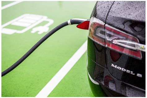 Tesla Models S E Tankstelle Der Kelag In Villach Kaernten Österreich