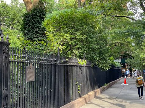 Gramercy Park Nyc Neighborhood Guide Go New York