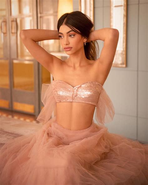 Alanna Panday Takes Internet By Storm With Sexy Bikini Pics Check Out