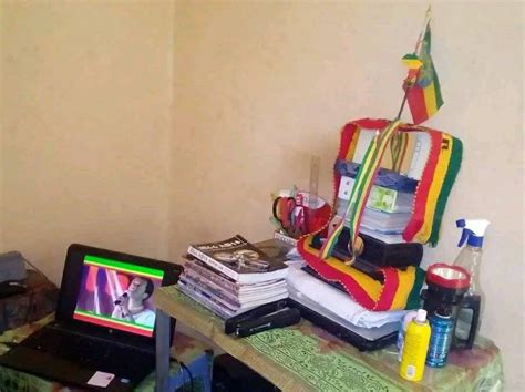 Sadam ምናምኑ የተናጋ ዘመን በቃ ከ1997 በኋላ በተለይ ሚሊኒየም 2000 ተብየው ከመጣብን ወዲህ። ሰውነት እና ኢትዮጵያዊነት በአጋነንታዊነት