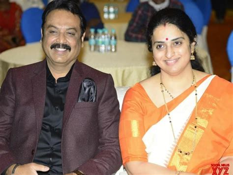 Naresh ఒక్కటైన సినీ జంట నరేశ్ పవిత్ర పెళ్లి వీడియో వైరల్