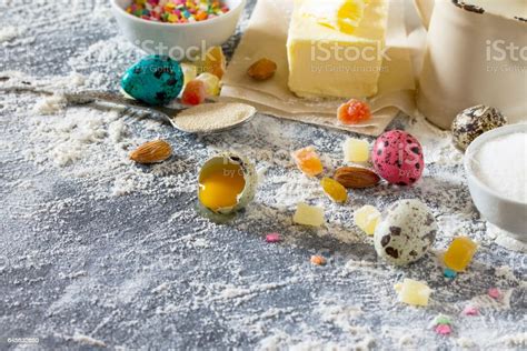 콘크리트 바탕에 부활절의 축 하에 대 한 배경 보기 상위 공간을 복사 합니다 음식 배경입니다 0명에 대한 스톡 사진 및 기타 이미지 Istock