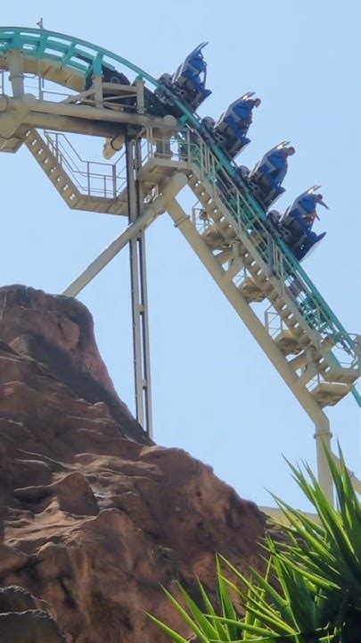 Hangtimes Chain Lift Hill Top Spinning Gear Nerd Shot At Knotts Berry