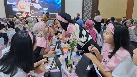 Industri Kosmetik Mulai Pulih Ratusan Mahasiswi Ikuti Beauty Class