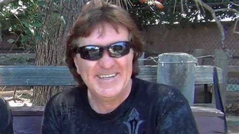 Ex Acdc Drummer Simon Wright Says Axl Rose Seems To Be Doing Okay