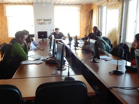 Тэргүүлэгчдийн шинэ оны анхны хуралдаан боллоо