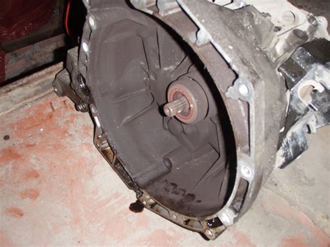 Меняем сцепление — Ford Focus Hatchback I, 1,8 л, 2003 года | своими ...