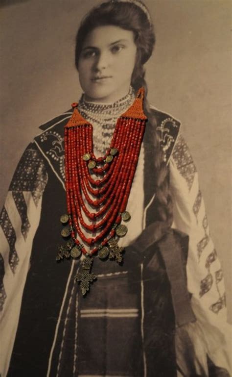 Українські етнічні прикраси