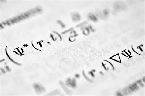optimizing prompt refinement algorithmic strategies for llm driven