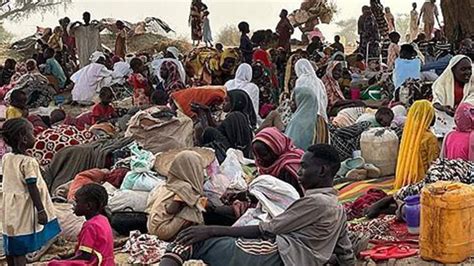 수단 서부 난민캠프에서 반군 포격으로 14명 사망