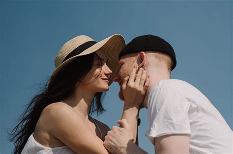 Bond Through Sex Touch Relationship Counselling Toronto