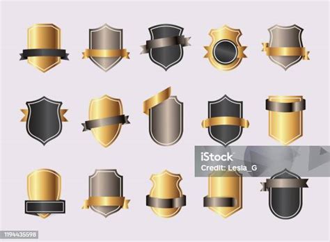 쉴드 블랭크 골드 엠블럼 헤럴드 방패 보안 블랙 라벨 기사 상 중세 왕실 빈티지 배지 격리 벡터 0명에 대한 스톡 벡터 아트 및