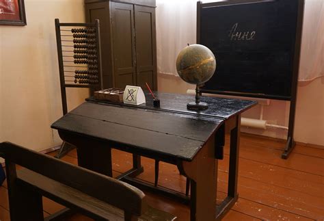 Парта в советской школе 89 фото