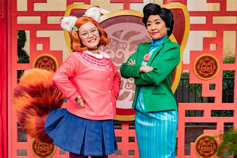 Meilin And Ming Lee From ‘turning Red Arrive At Pixar Fest