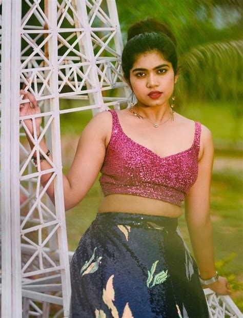 Jabardasth Lady Comedians Female Comedians Gets Popular With Jabardasth Comedy Show వర్ష