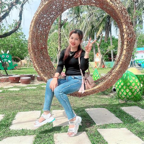 សម្បត្តិជន គ្រុប