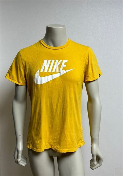 ⭐나이키 반팔 티셔츠 Xxl 만원샵 노란색⭐ 헬로마켓