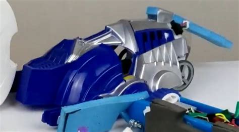 Disguise Ultimate Robot Archive Wikia Fandom