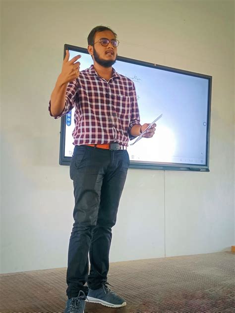 Divya Dharshan On Linkedin Confidence