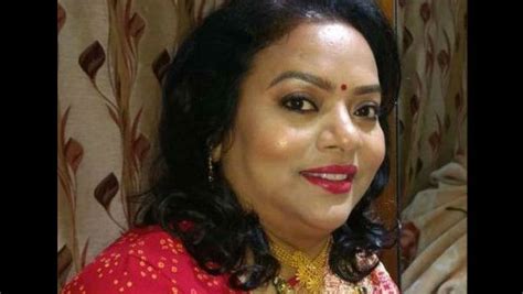 আমরা হলেন শোভন বৈশাখী কীভাবে অন্যের স্ত্রী অন্য আরেকজন পুরুষের নাম ব্যবহার করতে পারেন প্রশ্ন