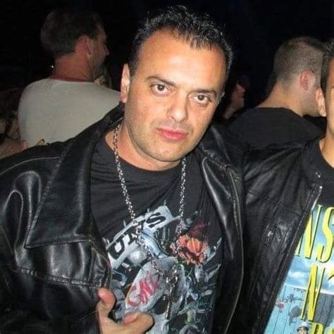 Cesar Alexandre Cesaralexa • Threads Say More