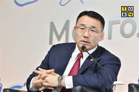 Хотын дарга Д Сумъяабазар спортын гэмтлийн улмаас хагалгаанд орсон