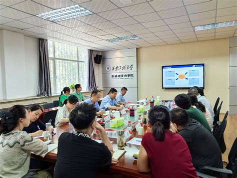 校党委副书记殷永建带队到新媒体艺术学院检查本科教育教学审核评估自评自建情况 新媒体艺术学院