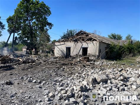 Російські війська обстрілюють цивільну інфраструктуру