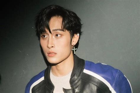 Wren Evans Lên Tiếng Tạp Chí Tri Thức