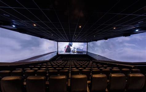This Is How Many People It Takes To Deliver A 170 Stone Imax Screen To