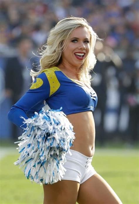 Los Angeles Rams Cheerleader 2017 At The Coliseum 01 18