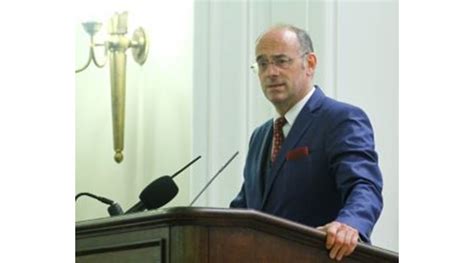 Образователната ни система обучава безродни гастарбайтери 168 Часа