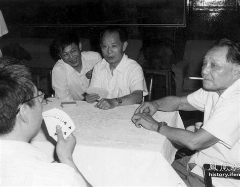 30张关于胡耀邦的照片 百年诞辰纪念