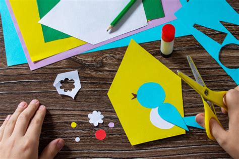 명령 단계 6 새와 봄 엽서 새집 Handmade 어린이의 창의력 수공예품 어린이를위한 공예의 프로젝트 개념에 대한 스톡 사진 및 기타 이미지 Istock