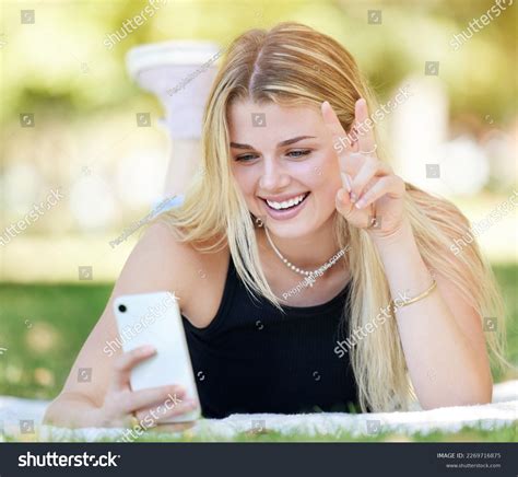 Meme Profile 527 รายการ ภาพ ภาพสต็อกและเวกเตอร์ Shutterstock