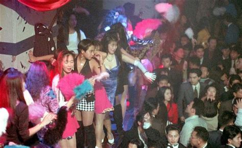 【2018大予測】中国「空のシルクロード」発表 バブルで「ジュリアナ」復活当たると評判「とんでも予想」2 産経ニュース