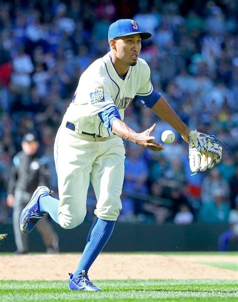 Edwin Diaz Inches Closer To History Mariners Needed That Behind More Sluggish Offense The