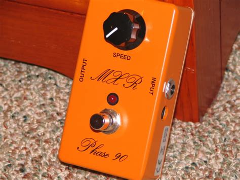 CSP101SL Script Phase 90 With LED MXR Audiofanzine