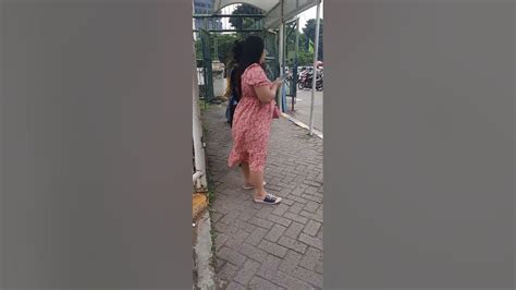 Candid Bumil Bediri Nunggu Jemputan Youtube