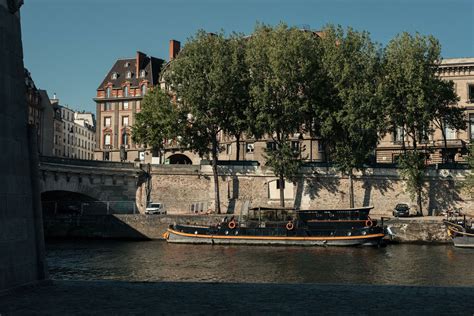 The Earful Tower Paris And France By Oliver Gee