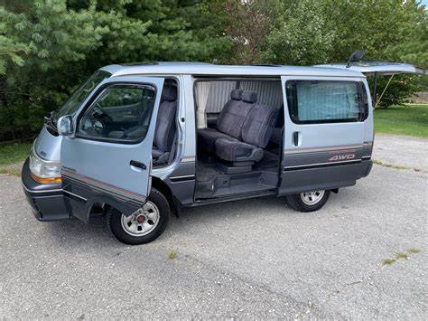 Toyota Van 4x4