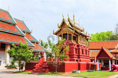 那个哈里普支查伊的wat Phrha宗教地标宝塔地方建筑学佛塔寺庙高清图片下载 正版图片321607170 摄图网