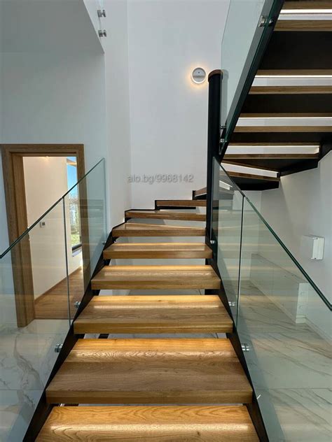 Луксозно завършена къща в с Марково Двуетажна къща 280 кв м РЗП 550 кв м двор Къщи Вил