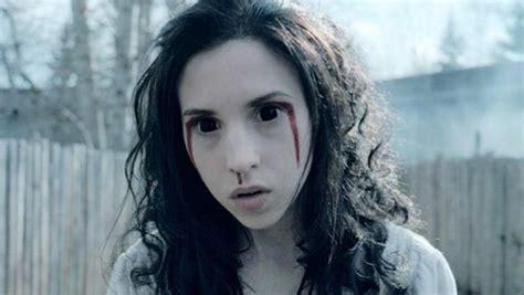 Emily Perkins Nude Pics Page 1