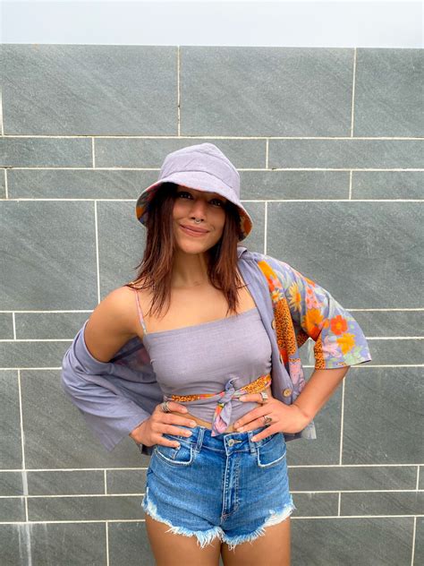 Santoshi Shetty In Itw Trio Labelsugar