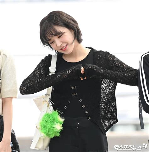 익스트림무비 레드벨벳 아이린 웬디 슬기 05 19 공항 패션 있지 예지 리아 채령 류진 유나 05 19 공항 패션