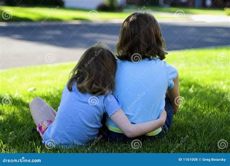 Stor Liten Syster Arkivfoto Bild Av Familj Affektion 1161008